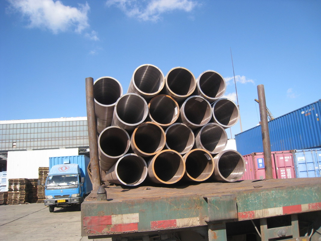 T22 Grade Seamless Alloy Steel Pipe Boiler / Super Heater Tube For High ...