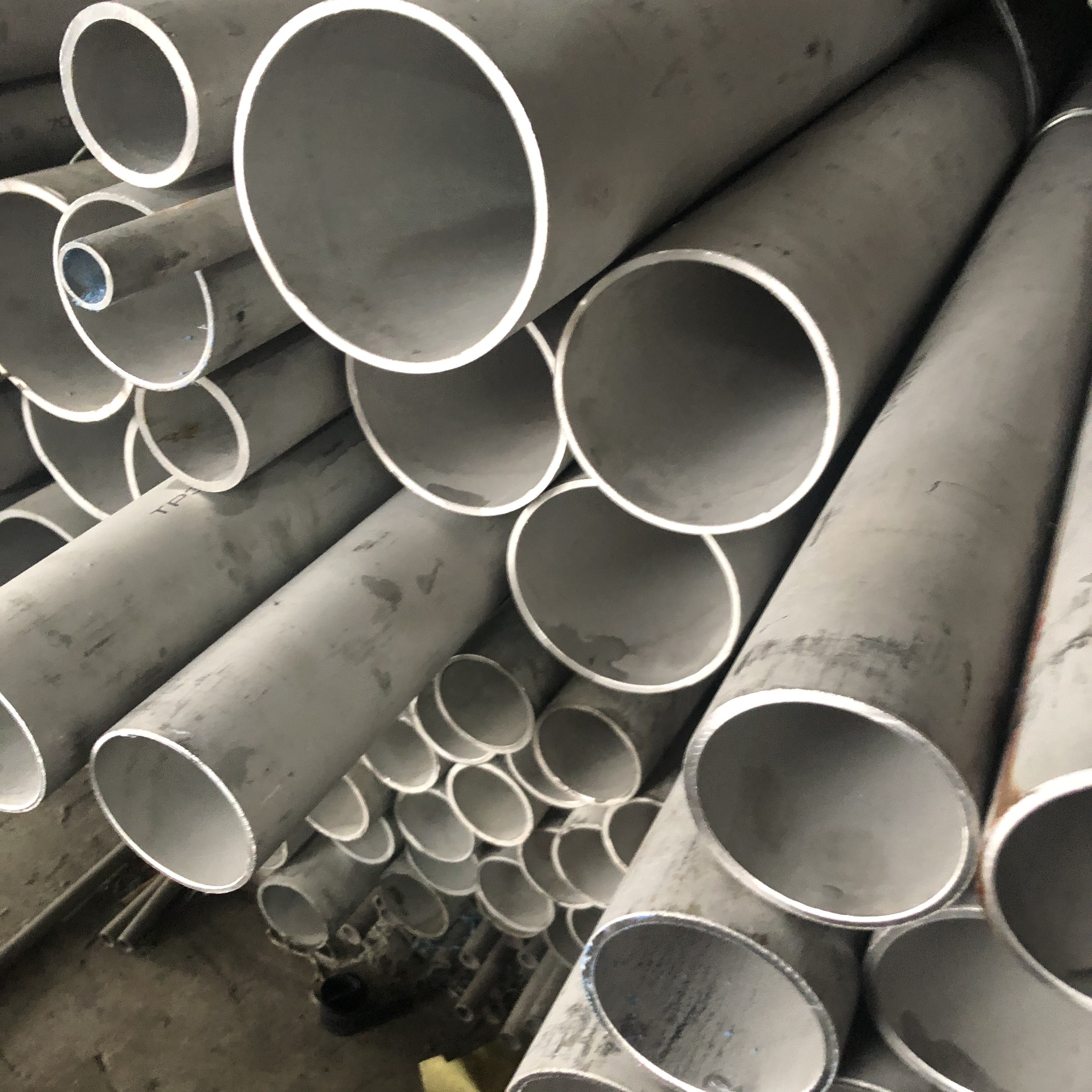 201 Stainless Steel 304 Seamless Pipe Astm A312 Tp304 Ss 304 Erw Pipe ...